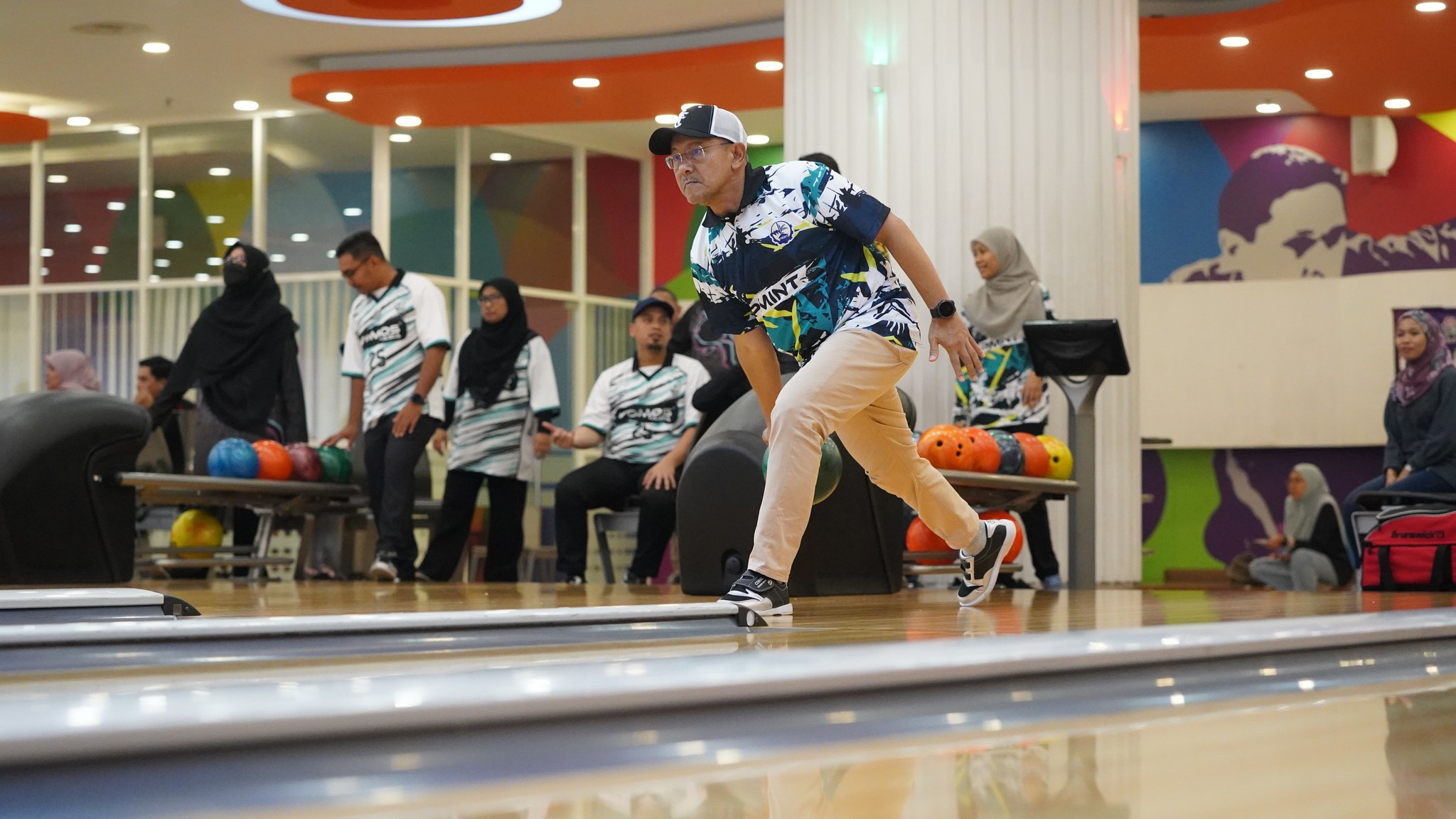 KEJOHANAN BOLING PIALA KETUA PEGAWAI EKSEKUTIF KUMPULAN SEMPENA SAMBUTAN 60 TAHUN PERBADANAN ...